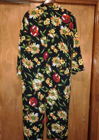 Pretty B | Tops | Nice Lined Robekimonoor Dress Up A Bland Outfit ...